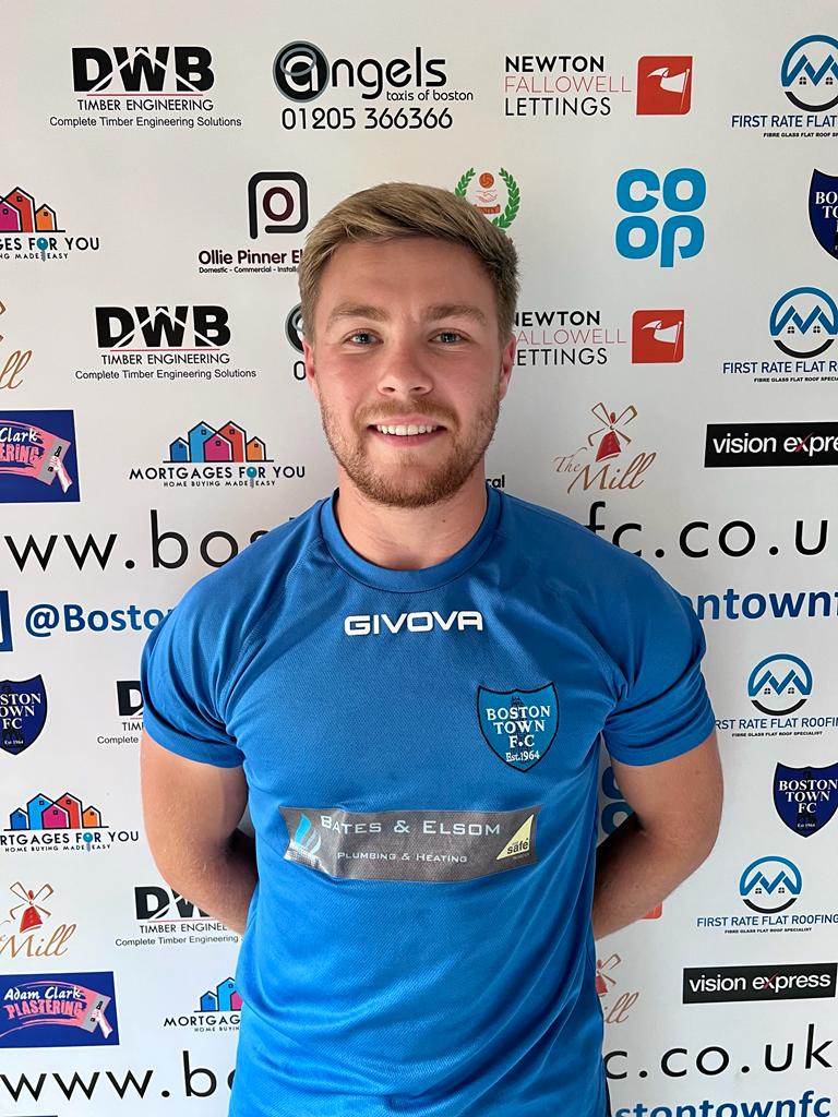 Harry is back – Boston Town FC